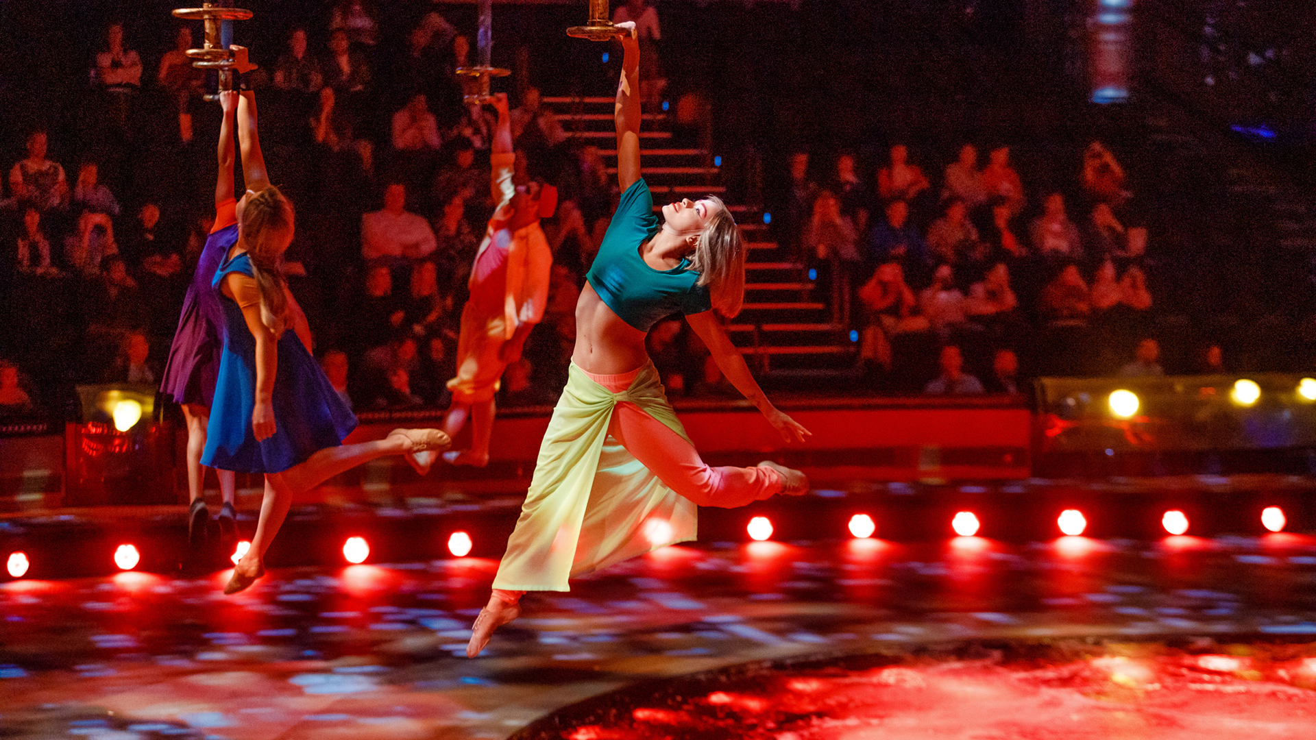 La Perle Dubai Tickets: Prices, Deals & Seating Options